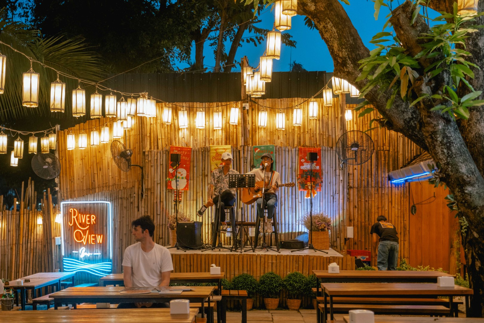 ร้านอาหาร ริมแม่น้ำปิง เชียงใหม่ | River View Bar Chiangmai